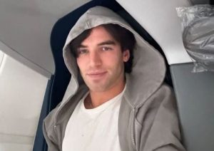 Noah Fearnley Net Worth 2025 Girlfriend, Age, Biography, Professional ...