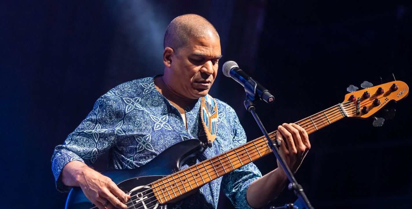 Oteil Burbridge Net Worth 2025 Wife, Age, Biography, Professional Life ...